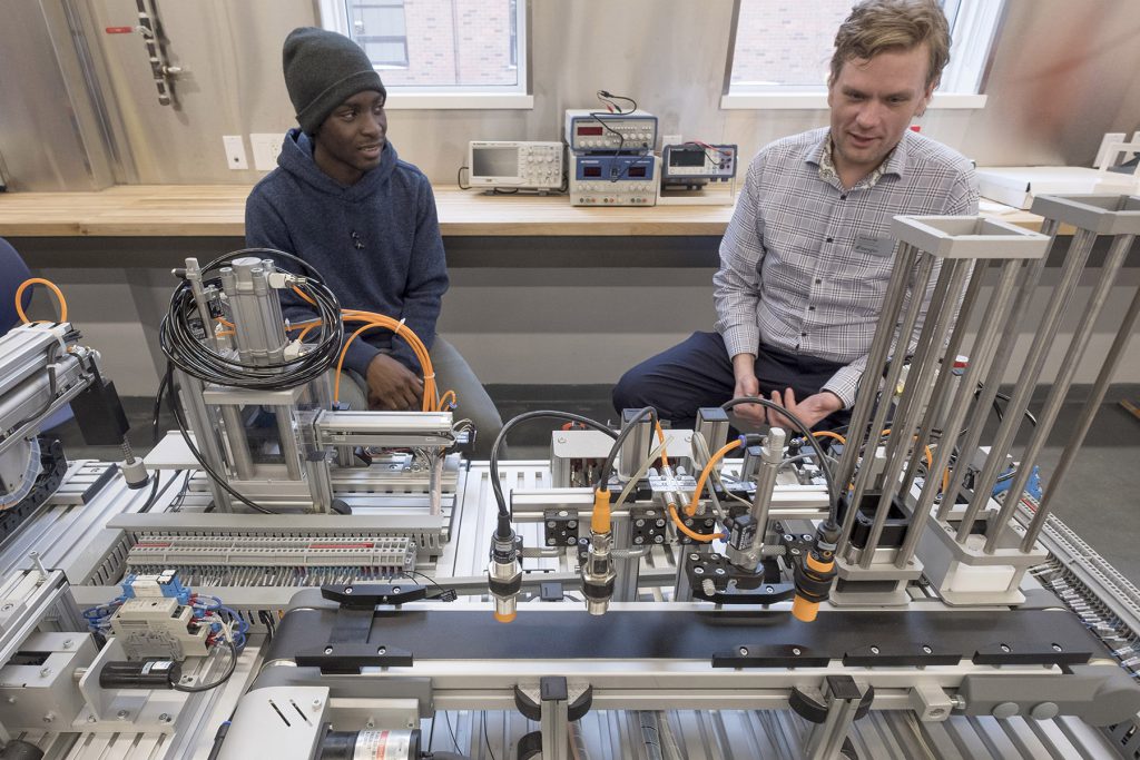 Peter B. Moore Advanced Technology Centre - Georgian College